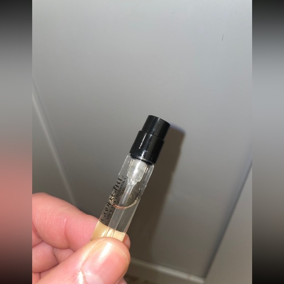 Bath & Body | Nwt Carolina Herrera Very Good Girl Sample | Poshmark